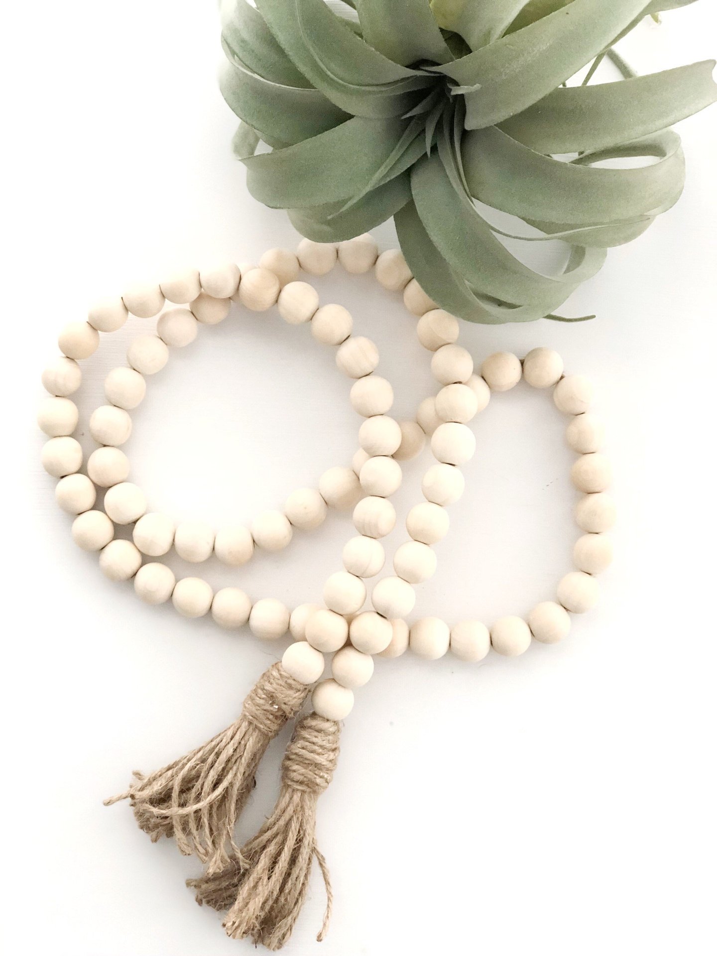 Décoration Murale en Perles de Bois et Franges - Boutiqueou